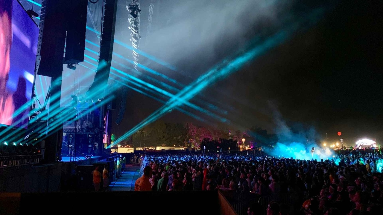 On Tour Logistics | Music & Entertainment Industry Transportation